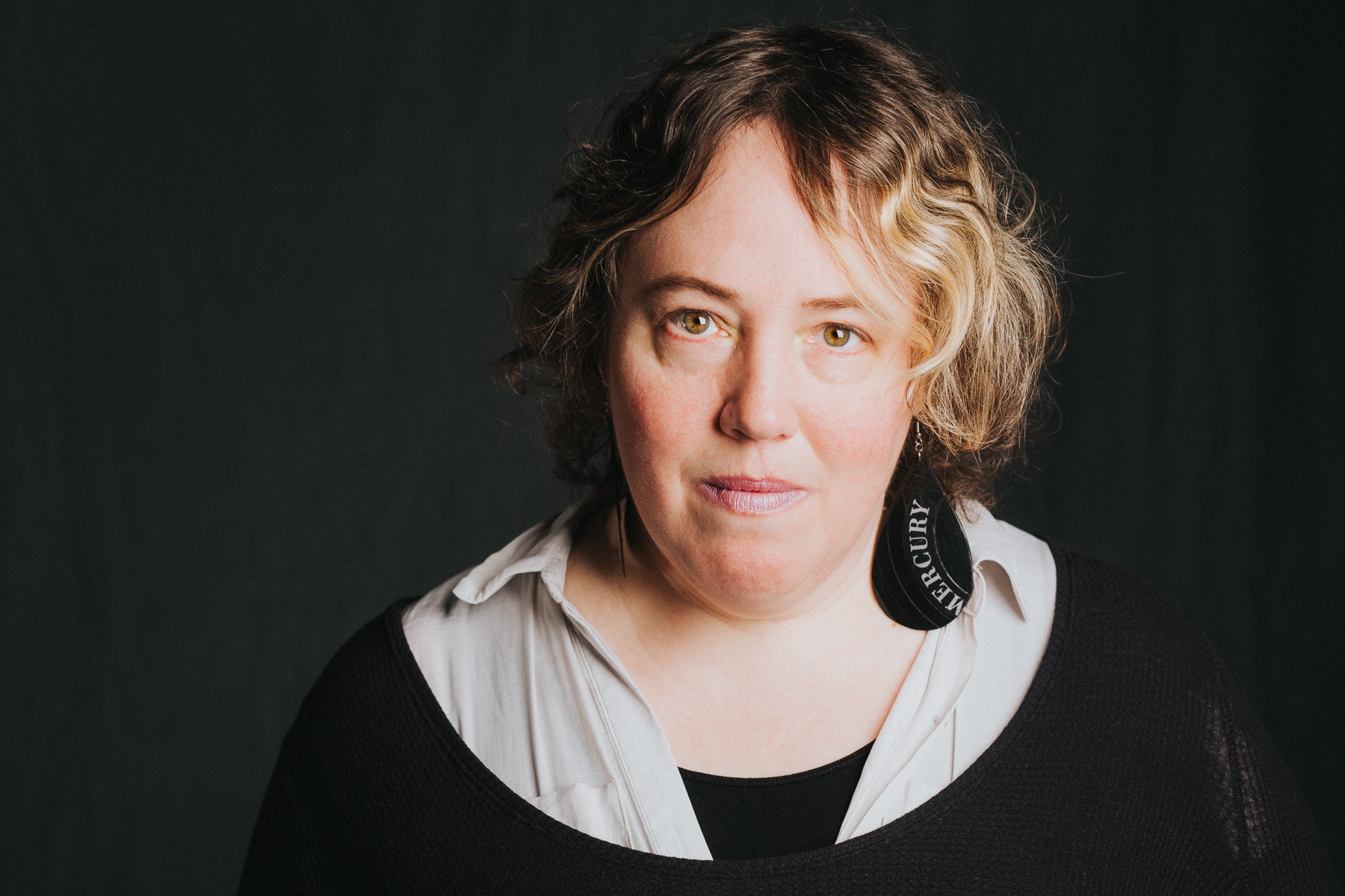 White Cat, Black Dog – Amanda's Book Corner